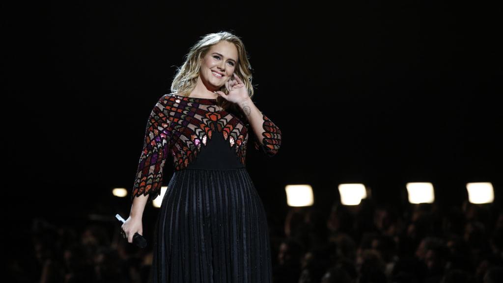 Adele Gives Upsetting Update About Her New Album | iHeart